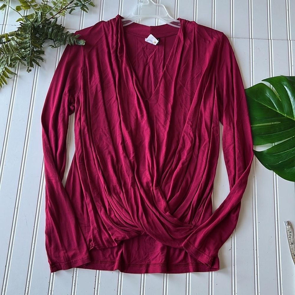 Anthropologie Akemi + Kin Crossover Wrap Red Top - Gem